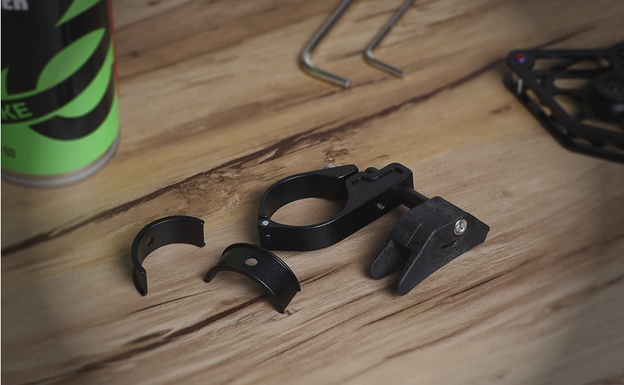 Buy CyclingDeal Mountain Bike Bicycle Single Chainring C-Guide Chain ...