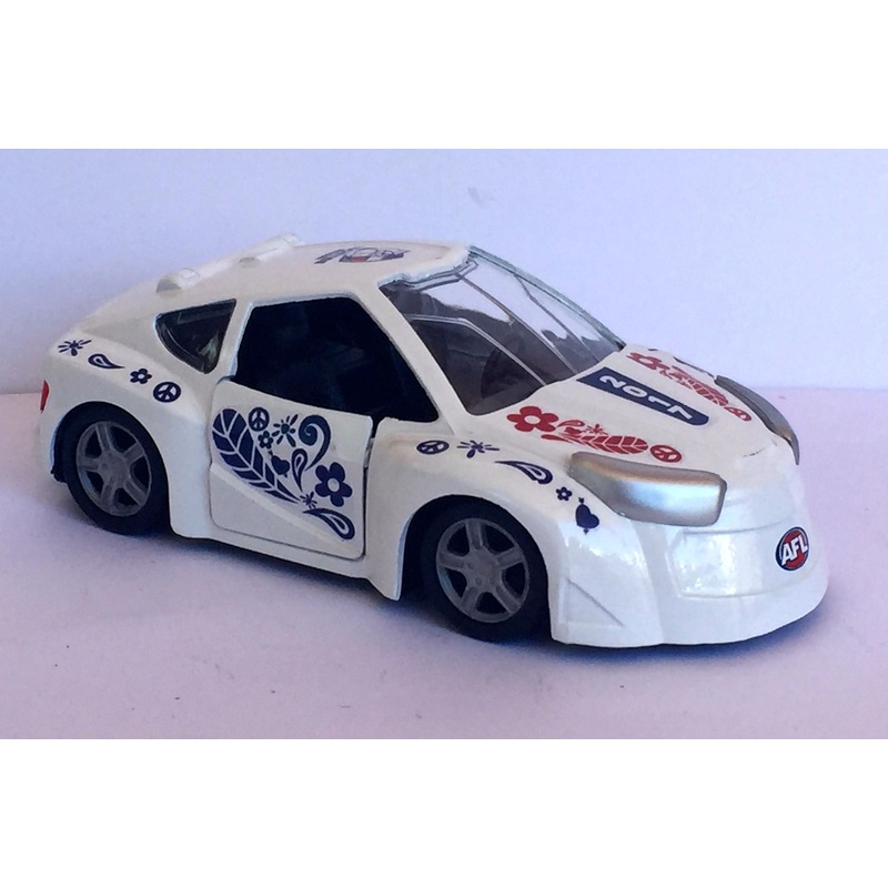 Buy Western Bulldogs AFL 2017 Collectable Model Car Die Cast - MyDeal