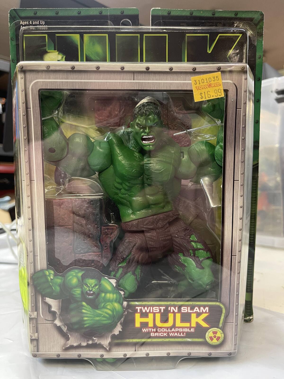 Buy Toy Biz - Twist 'N Slam Hulk With Collapsible Brick Wall - MyDeal ...