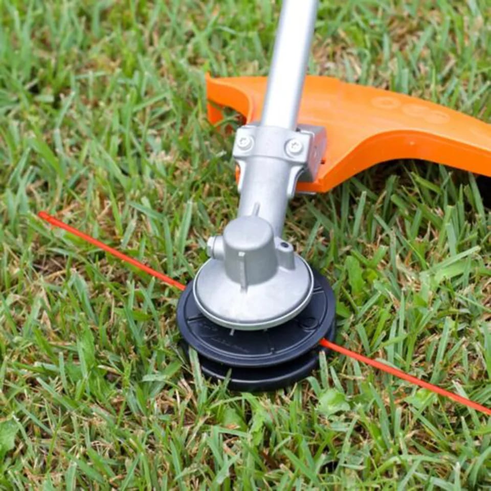 Self feeding whipper snipper store