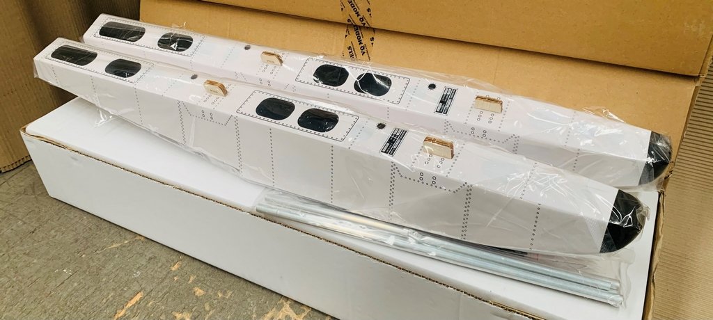 Buy VQ Models Floats Twin Otter, White 820mm - MyDeal Australia