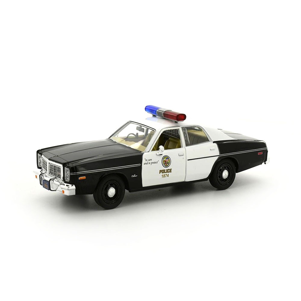 Buy Greenlight Licensed 1:24 Scale The Terminator 1977 Dodge Monaco ...